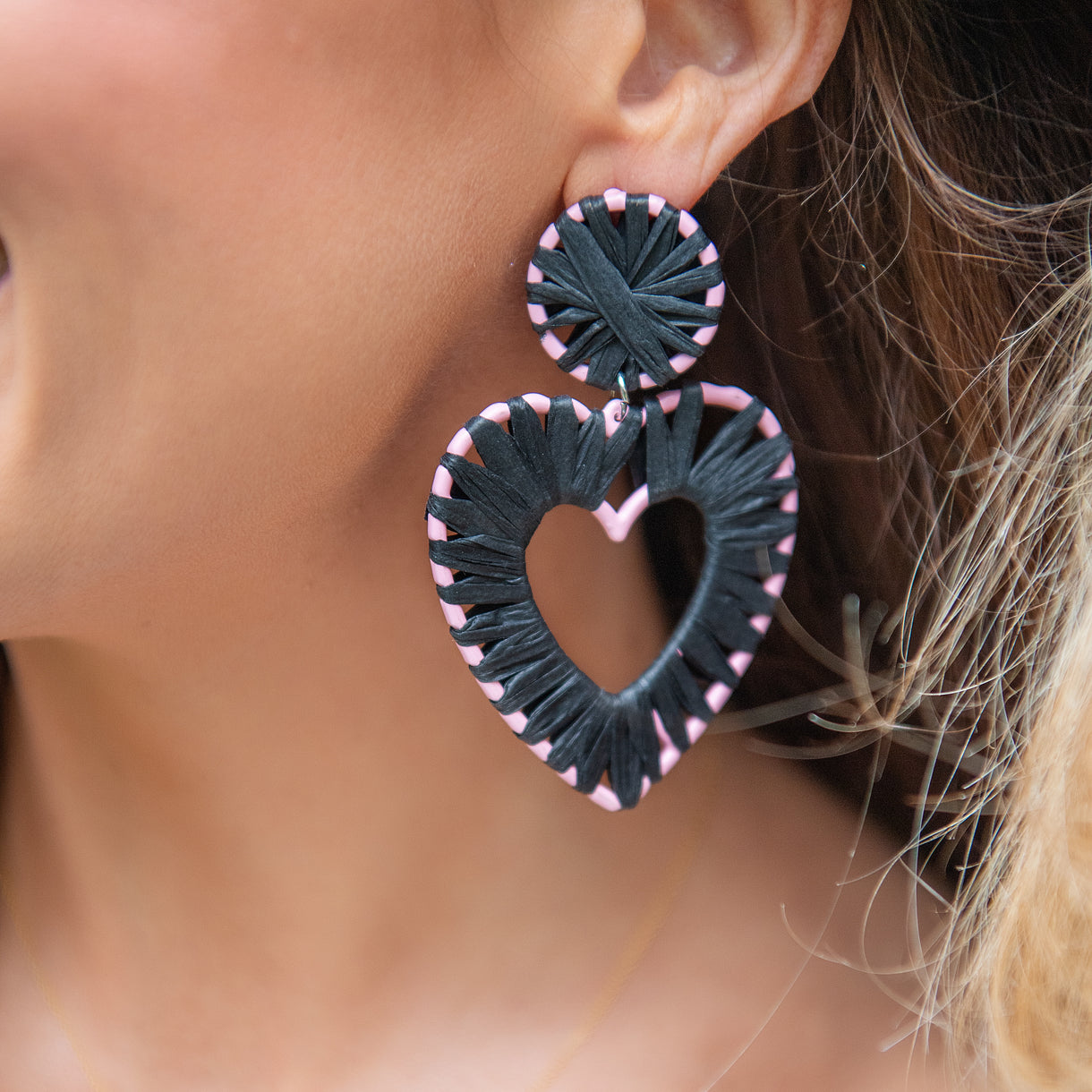 Black Raffia Heart Earrings – Golden Thread, Inc.